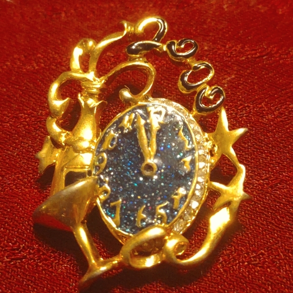 Vintage | Jewelry | Beautiful Vintage Clock Brooch | Poshmark